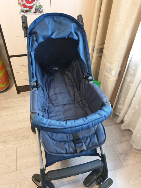Детская крояска chicco