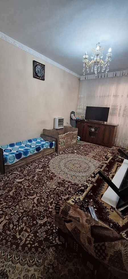 Куйлюк массив-1 2к 47м2 балкон 1.5*3 среднее состояние