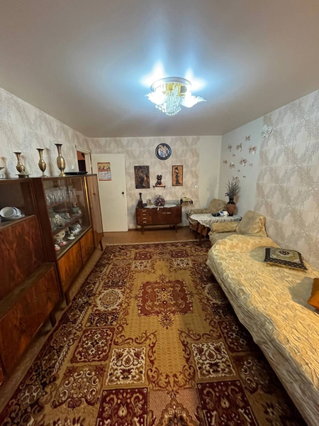 Продается квартирв, 77 серия Новомосковская 2/3/5