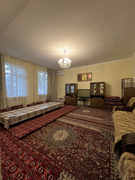 Dacha oq toshda oilaviga