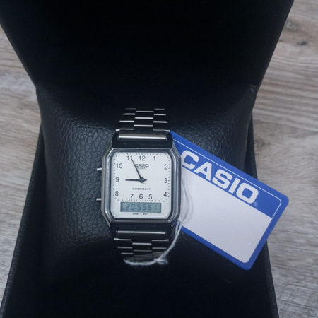 erkaklar qo'l soati Casio AQ230
