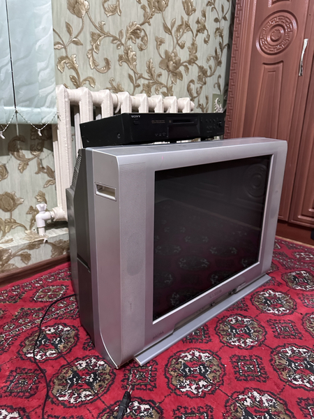 Продам телевизор TOSHIBA работает в отличном состоянии.