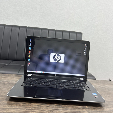 17 дюймовый Hp Pavilion i3 3gen 8/256gb с видеокартой для игр и график