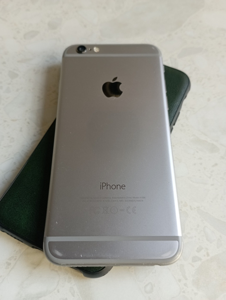Продается Iphone 6