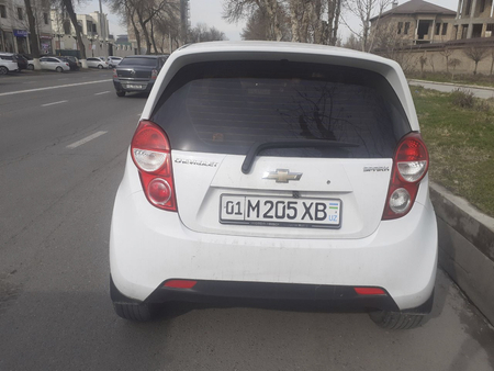 Spark 2018-yil. 241000 km yurgan. Kraskasi  yo'q. Toptoza moshina. 4-p