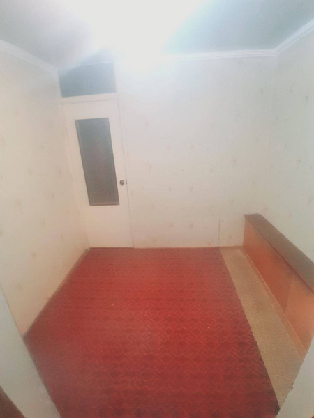 Продам 1в2-3-5 Чиланзар 26 кв. Балкон 2х6