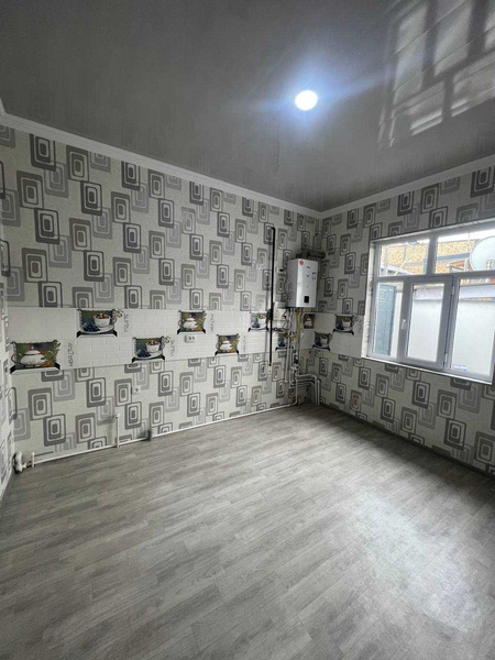 продам участок метро чикалова 4 комнаты 77000