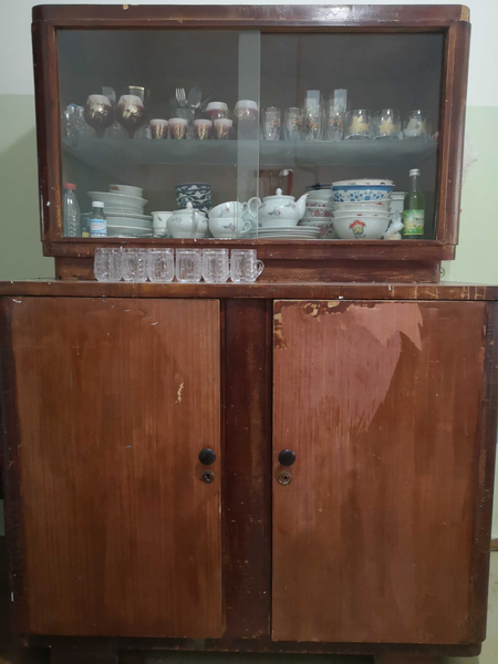 Продаю все из дома: мебель, бытовую технику, посуду