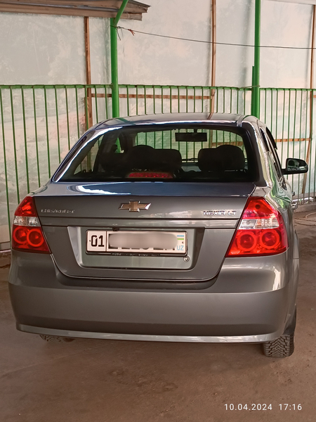 Nexia 3 sotiladi 2017 yil 2 pozitsa,pribeg 114000 min xalol,,ideal