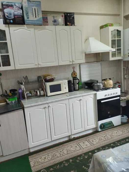 Алмазар, Сагбон 3/3/5
умумий майдон: 75м², кирпичный