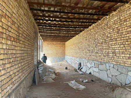 Hovli sotiladi, Dehbaland (loyiha asosida qurilgan)
