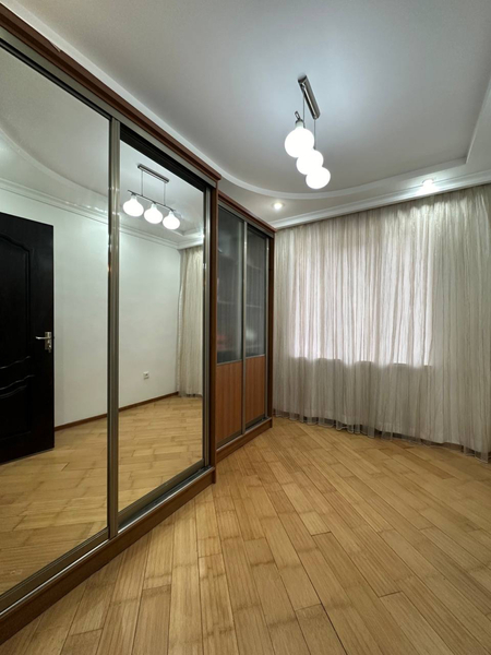 Продается квартира 4/4/4