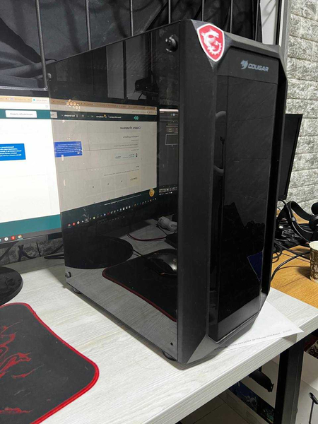 Продам 2 PC кейс монитор клавиатуру и мышка