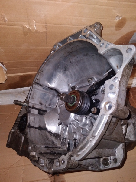 Lada x-ray га коробка механика