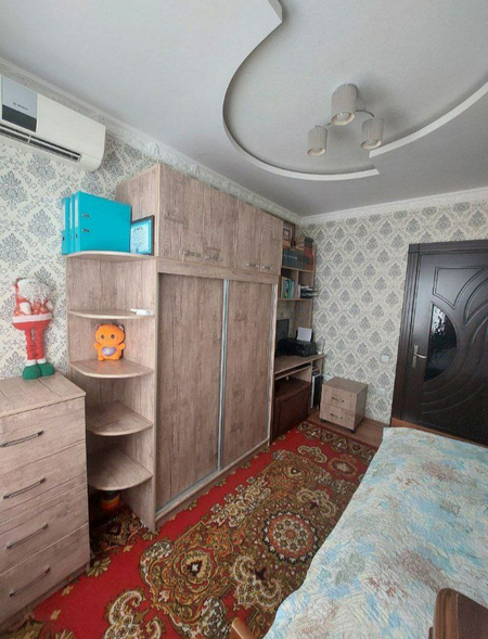 Чиланзар 14кв Срочно Продается квартира 4*5/4/4