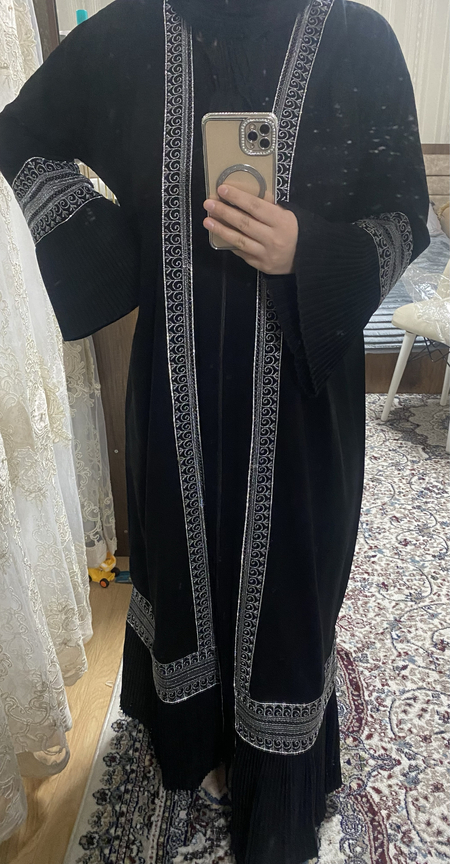 Abaya Arabistondan kelgan yangi kiyilmagan
