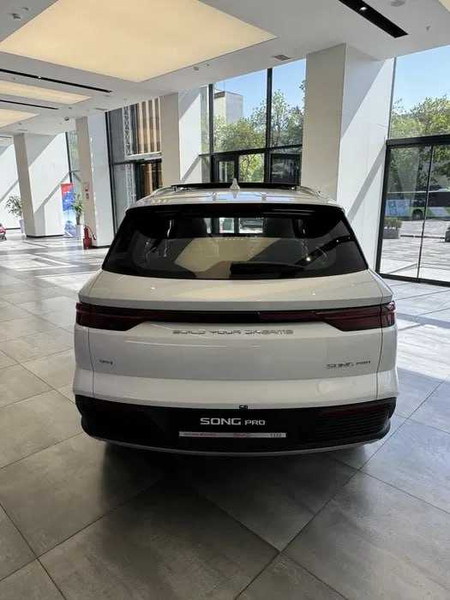 BYD Song Pro bo\\\'lib to\\\'lashga