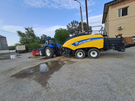 2020 yil New Holland T7.200. касилка, Пресподборшик бирга сотилади.