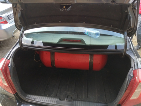 Lacetti 2011 avtomat qora sotiladi
