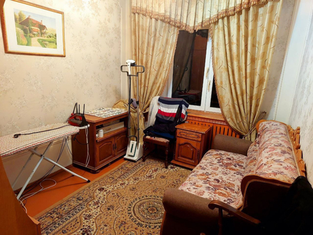 Юнусабад Бадамзар 4/3/9 площадь 100м2