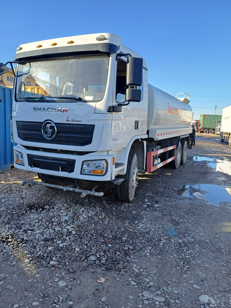 Vadavoz 20 kub Shacman L3000