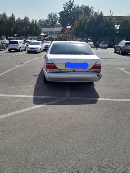 На продаже Мерседес Венс W 140.