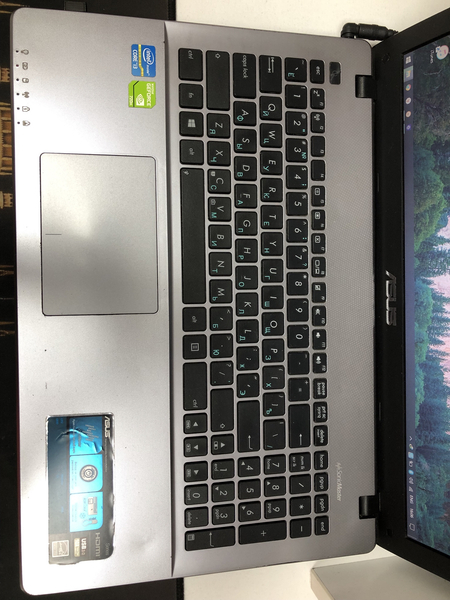 Notebook Asus i3/4/256gb ssd X550CC