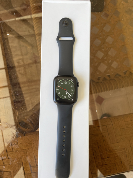 apple watch series 5 44mm yomkst 99