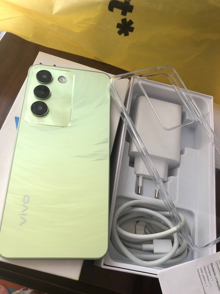 Vivo Smartfon Y 100