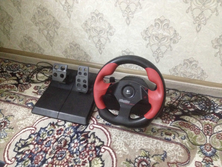 Руль игровой Logitech Formula Force GP Racing Wheel