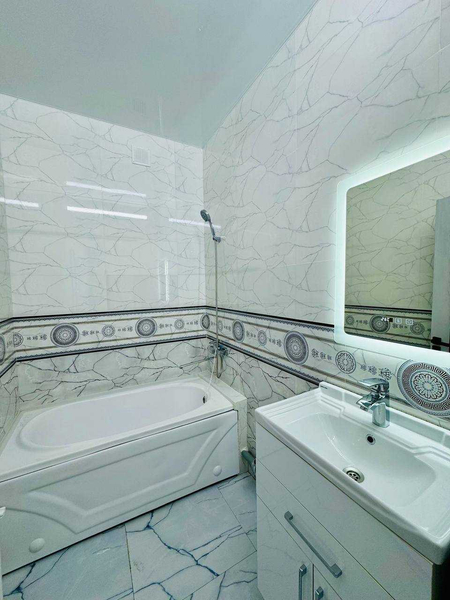 2 xonali 65m² 3-qavat uy sotiladi