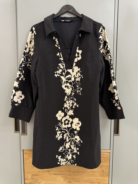 Туника от Zara.