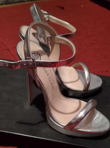 босоножки от River Island