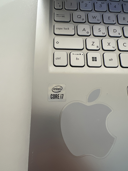 Asus Vivobook 15 i7 16/