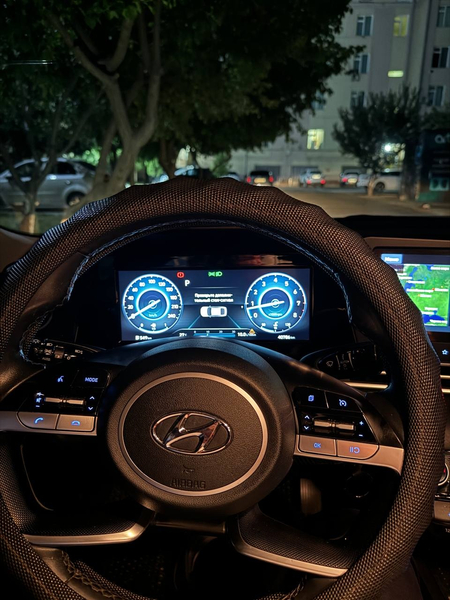 Hunday Elantra 2022 yili zur sastiyanida