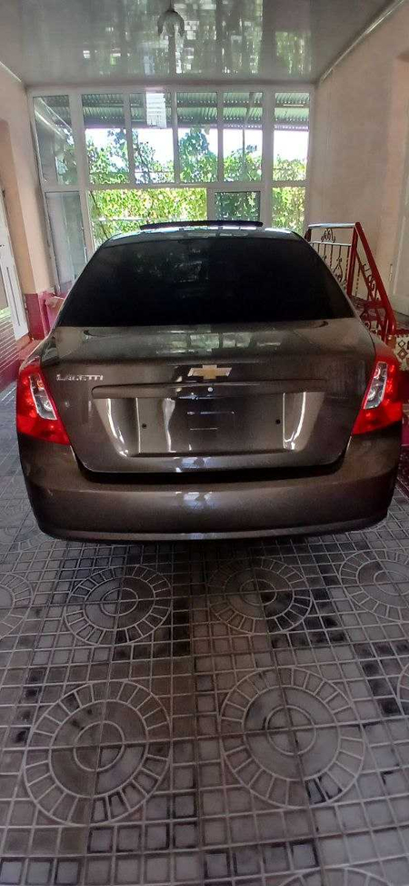 Chevrolet jentra mashinasi sotiladi