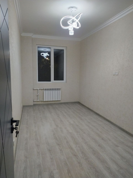 Продаётся 2в3 ком кв  на Авиасозлар 3 кв. Ориентир  Дворец Культура