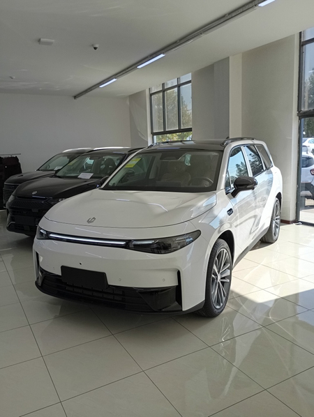 Leapmotor C16 200km gibrid