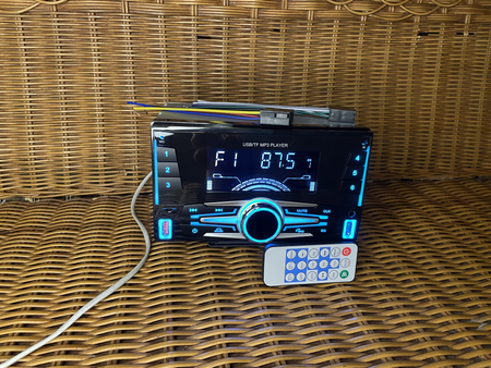 pioneer katta mafon universal 7dyum  Blutus usb Aux fm ovozi zor nexia