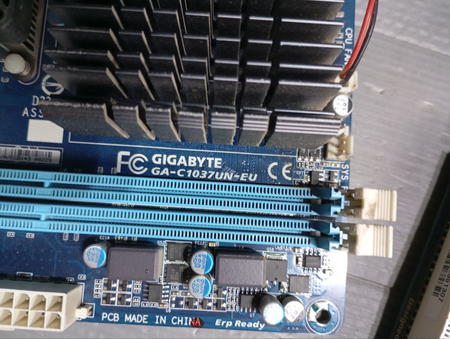 Gigabyte+CPU/DDR 3 HDMI