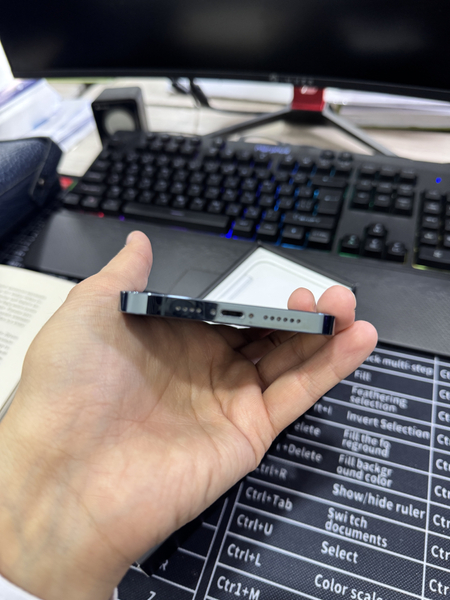iPhone 12 pro max 128 gb blue