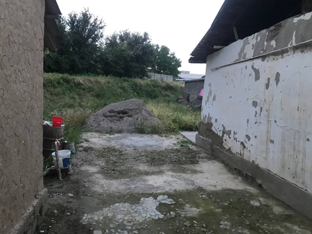 Yerri yarmini sotamiz