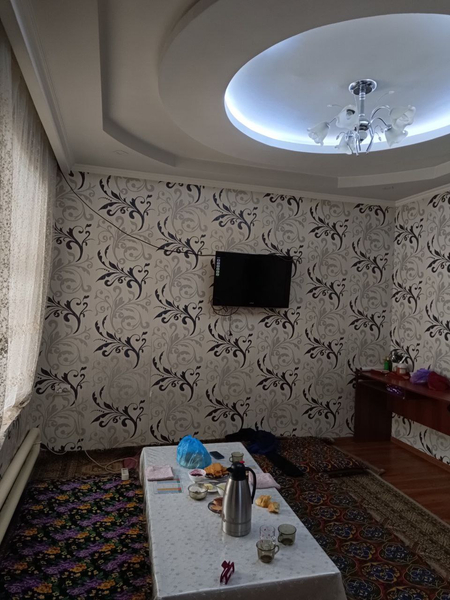 Almazor Uchastka sotiladi 5xona 4-sotik or/r Miliy institut .Z.