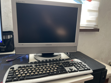 monitor samsung syncmaster 940nw
