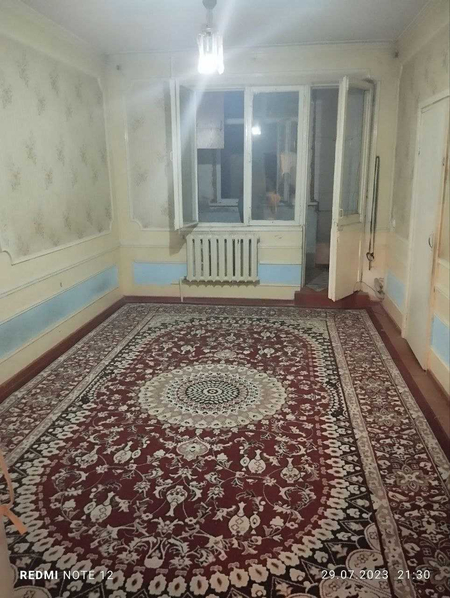 Chilonzor 11 kvartira bor 1 ta  bolla kerak sharoit yaxshi 700 mingdan