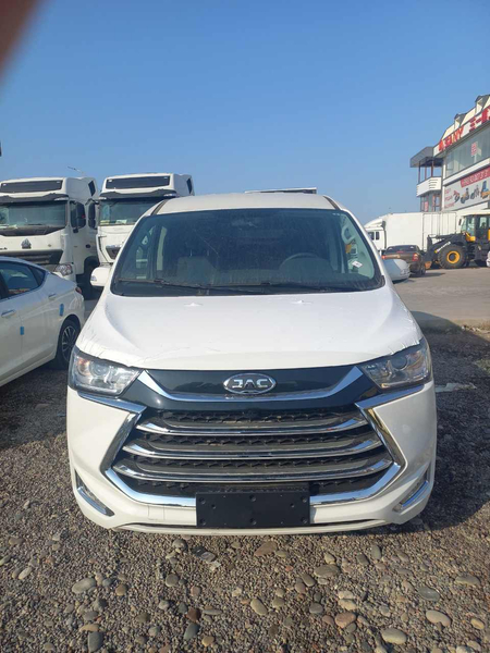 Jac m4 11 kishilik