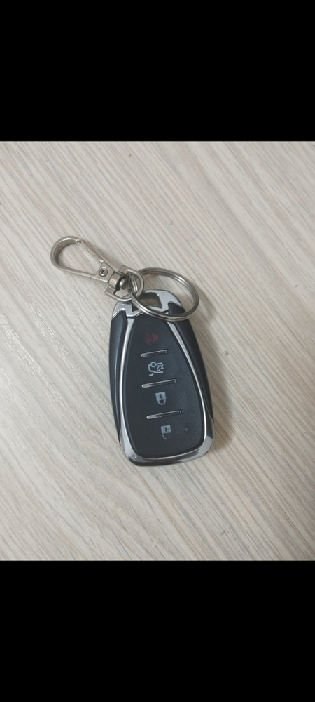 Matiz mashina sotiladi