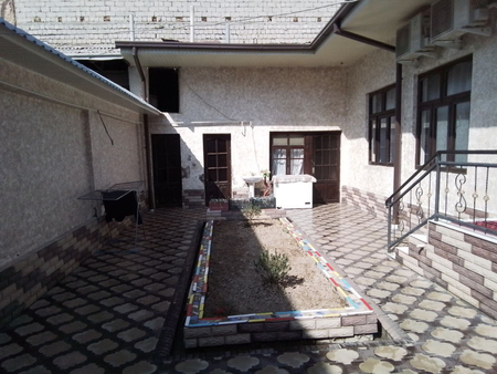 Fayzli hovli arzon