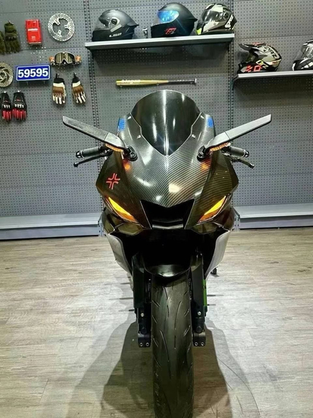 Mototsikl zakazga keladi