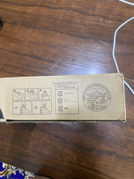 Notbook yangi sotiladi srochni 300$